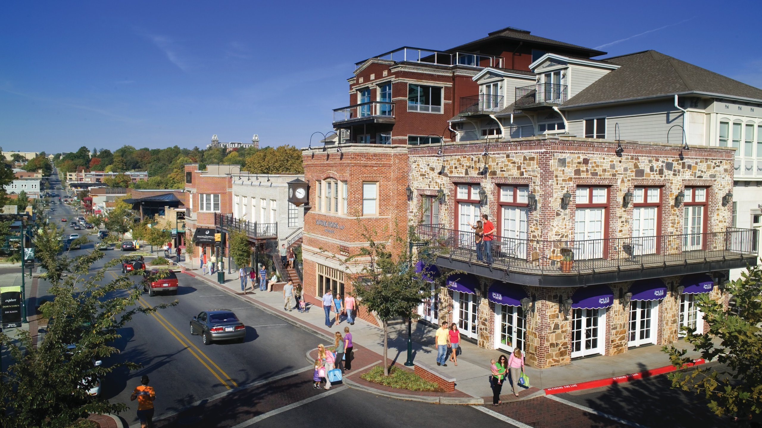 A Local’s Guide to Northwest Arkansas - Resplendent